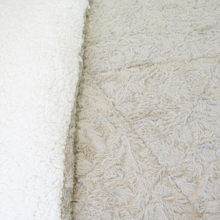 Cubrecama Plush Deluxe Sherpa 2 Plazas / Beige - Doral - BUALE