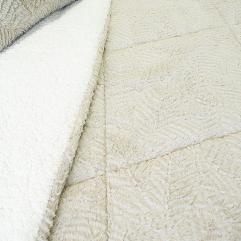 Cubrecama Plush Deluxe Sherpa 2 Plazas / Beige - Doral - BUALE